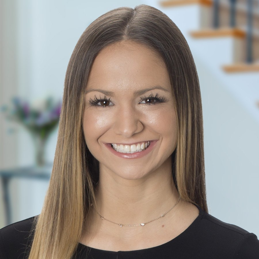 Liz Toth's Instagram, Twitter & Facebook on IDCrawl